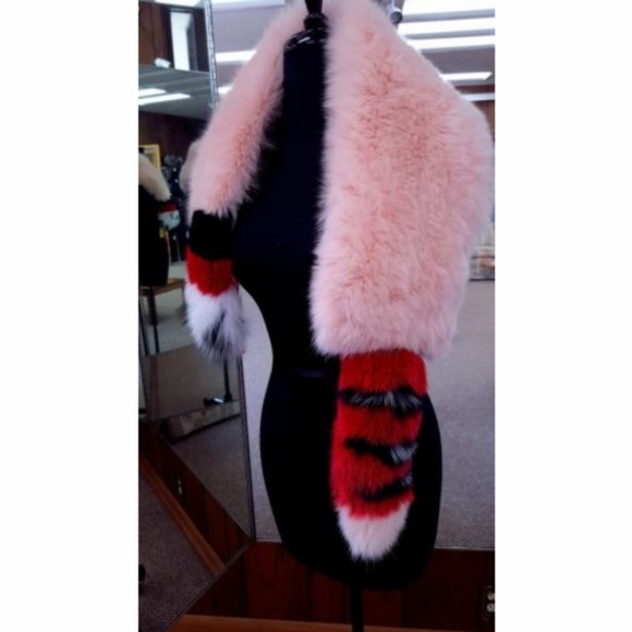 Peri Luxe | Accessories | Multicolor Fox Fur Scarffling With Fox Tail ...